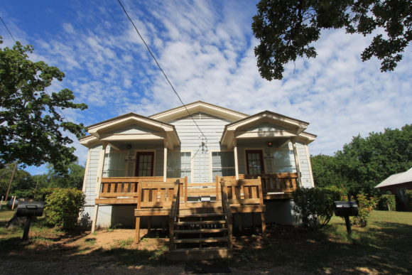 #100 – Cabin 55/56 – Lighthouse Resort & Marina